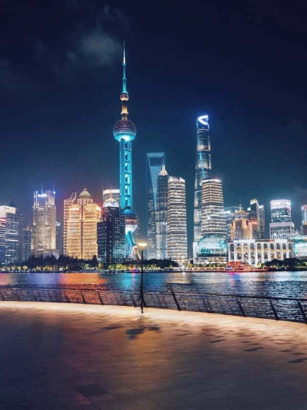 The Bund Shanghai: Ultimate Guide to Sights, Dining, and Tips