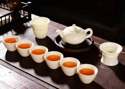 Chinese Tea: Types, Tea Sets, and the Art of Tea Ceremony