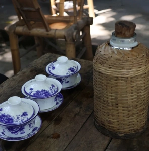 Chinese Tea: Types, Tea Sets, and the Art of Tea Ceremony