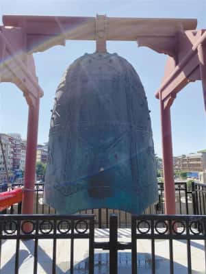 Xi’an Bell Tower Travel Guide 2026: History, Architecture & Highlights