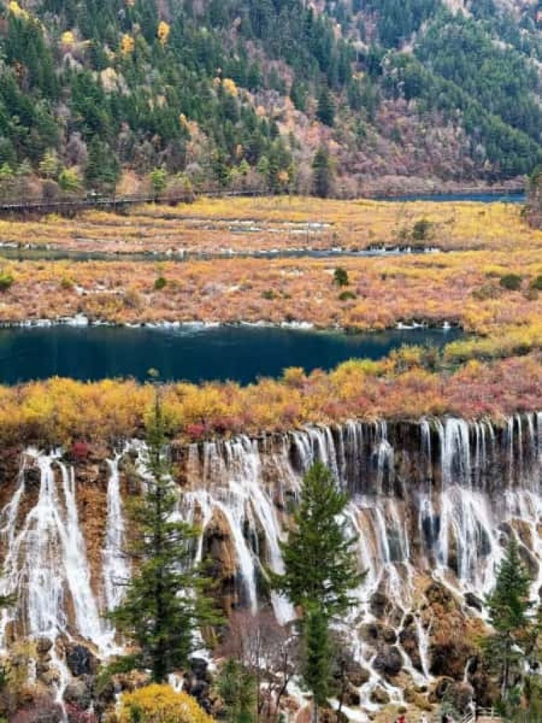 Jiuzhai Valley National Park Travel Guide: Scenic China Adventure