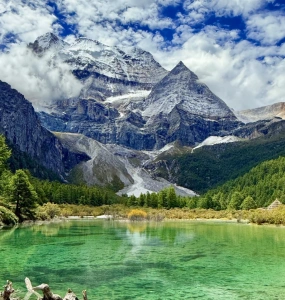 Daocheng Yading Travel Guide | Best Things to Do, Hiking Routes, Map ...