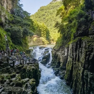 Hubei Province Travel Guide with Top Cities and Attractions
