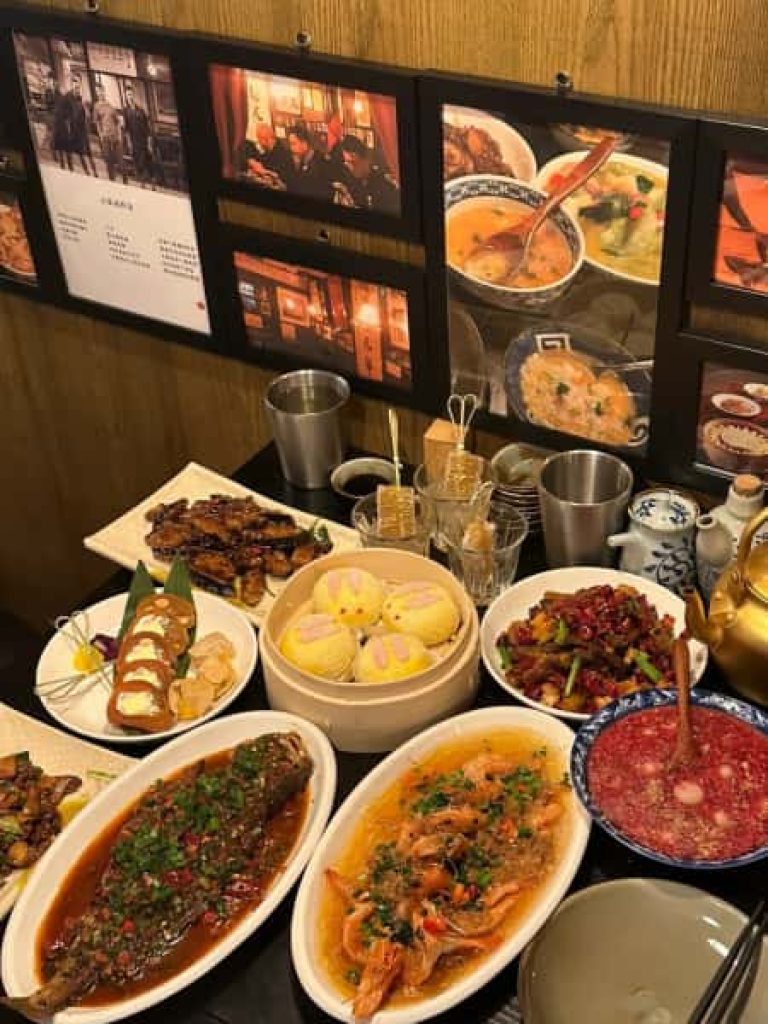 Tianzifang Shanghai Guide (2026): Art, Street Food & Souvenirs