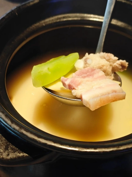 Discover Shanghai Food: Top Dishes and Dining Streets