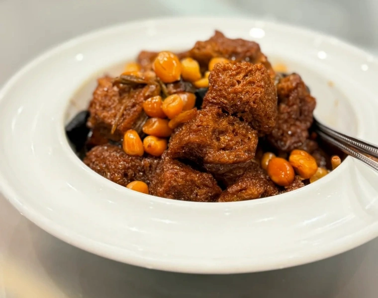 Discover Shanghai Food: Top Dishes and Dining Streets