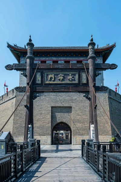 Xi’an City Wall Travel Guide 2026: History, Attractions & Tips