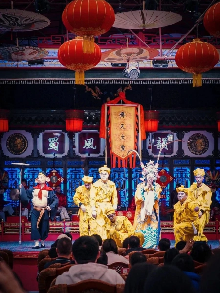 Jinli Ancient Street Travel Guide: Best Things to Do and Eat