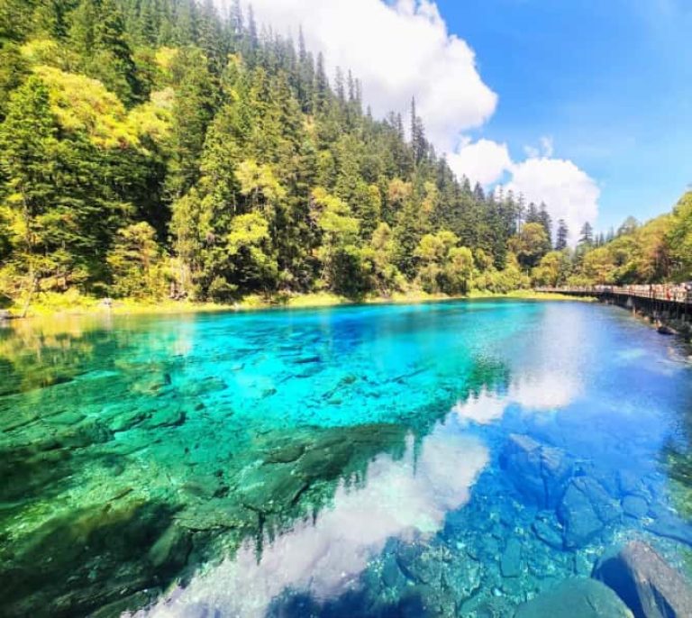 Jiuzhai Valley National Park Travel Guide: Scenic China Adventure