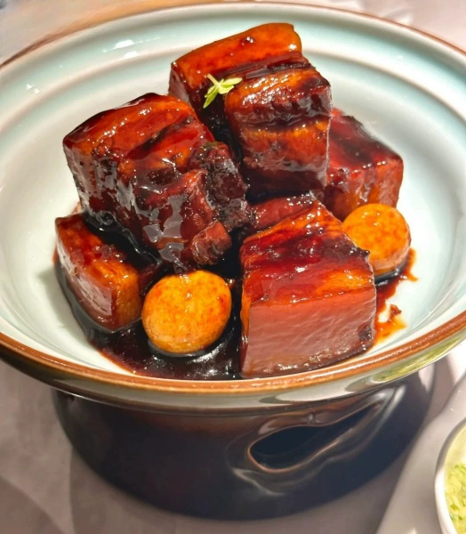 Discover Shanghai Food: Top Dishes and Dining Streets