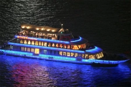 Huangpu River Cruise Shanghai Guide (2026): Scenic Views & Tips
